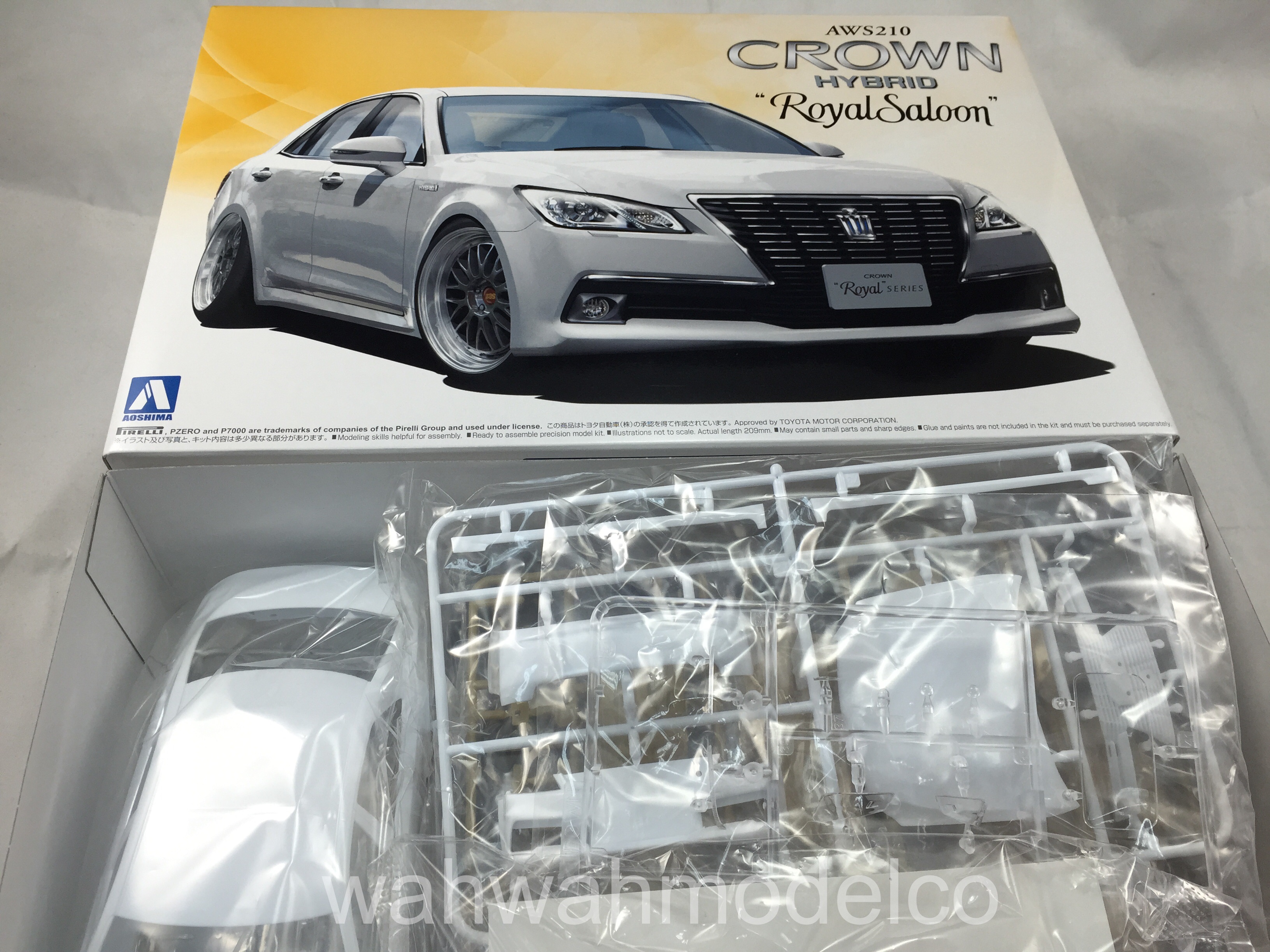 Aoshima 08461 1/24 The Best Car GT #1SP AWS210 Crown Hybrid Royal Saloon G `12 20inch Custom ...