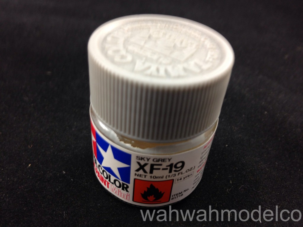 product/tamiya-81719-acrylic-mini-xf-19-sky-gray-10ml-