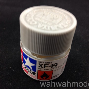 product/tamiya-81719-acrylic-mini-xf-19-sky-gray-10ml-