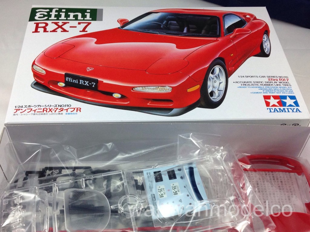 tamiya-24110-124-mazda-efini-rx-7-kit/
