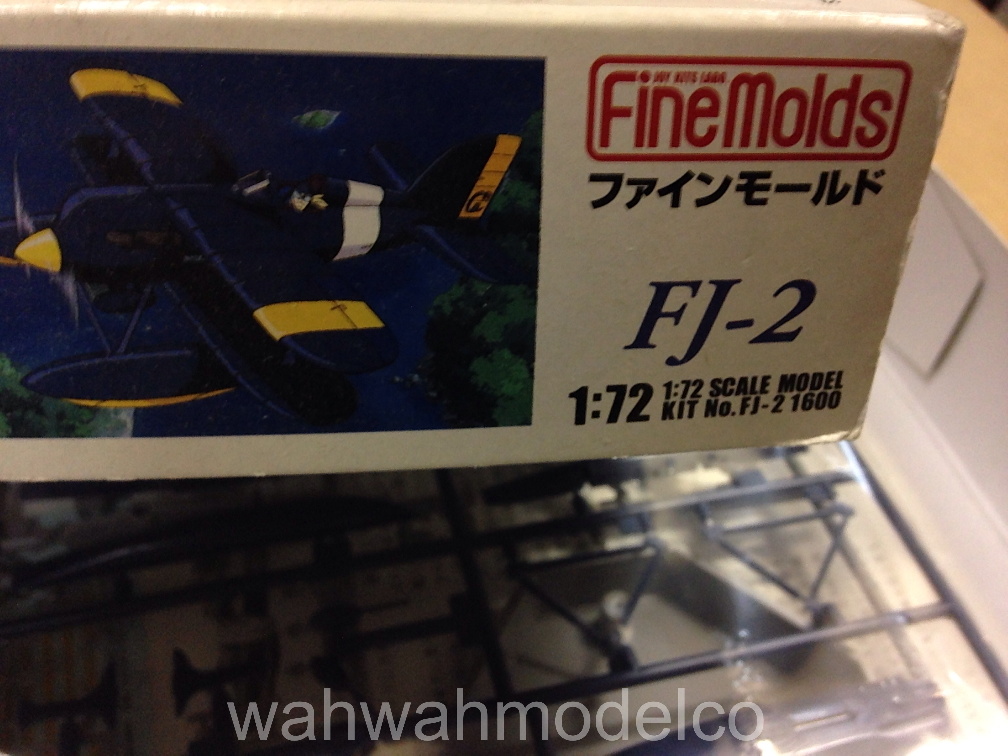finemolds-fm-fj-2-172-curtiss-r3c-0-seaplane/