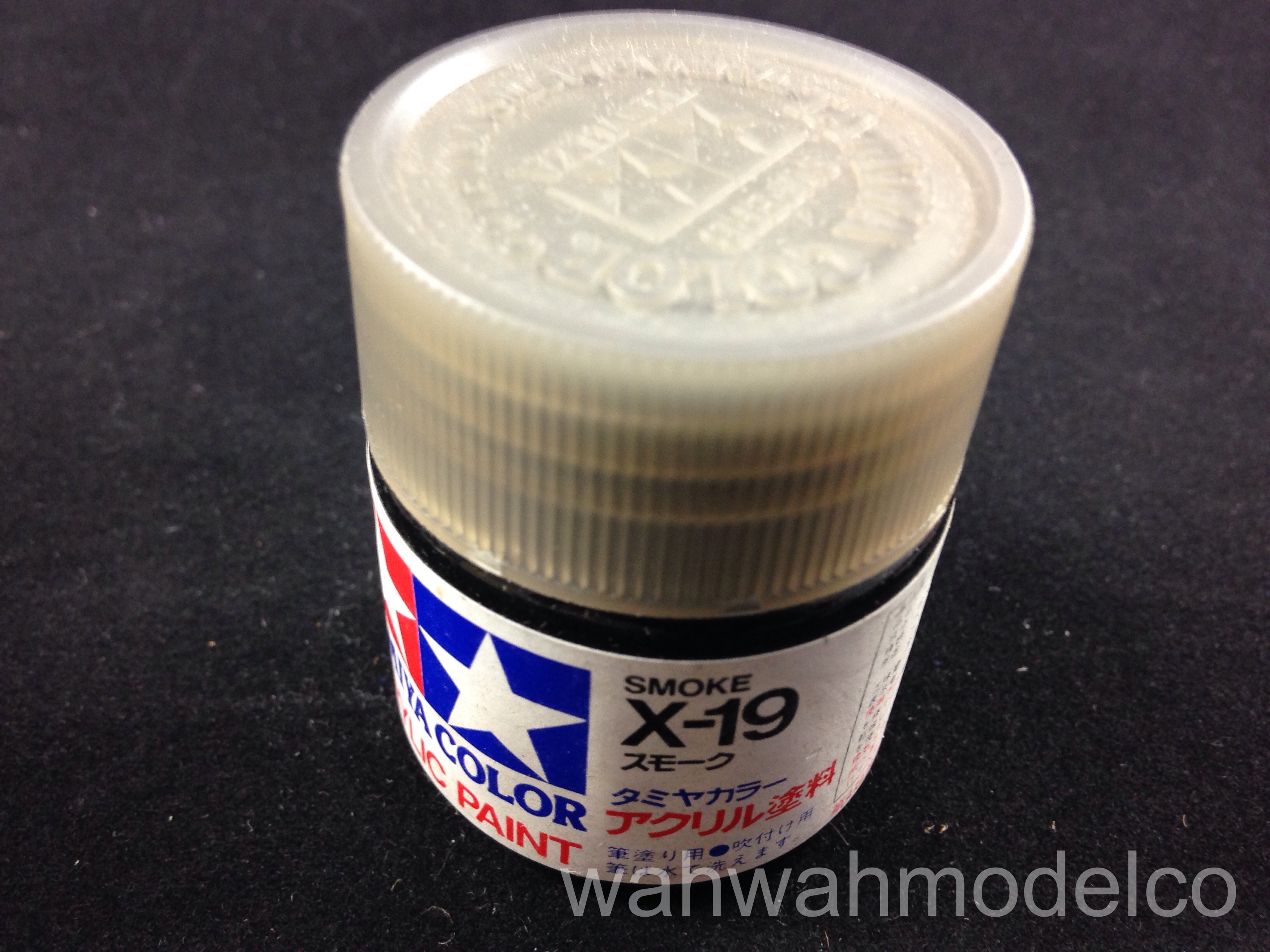 Tamiya 81019 Acrylic X-19 Smoke - 23ml Bottle - WAH WAH MODEL SHOP