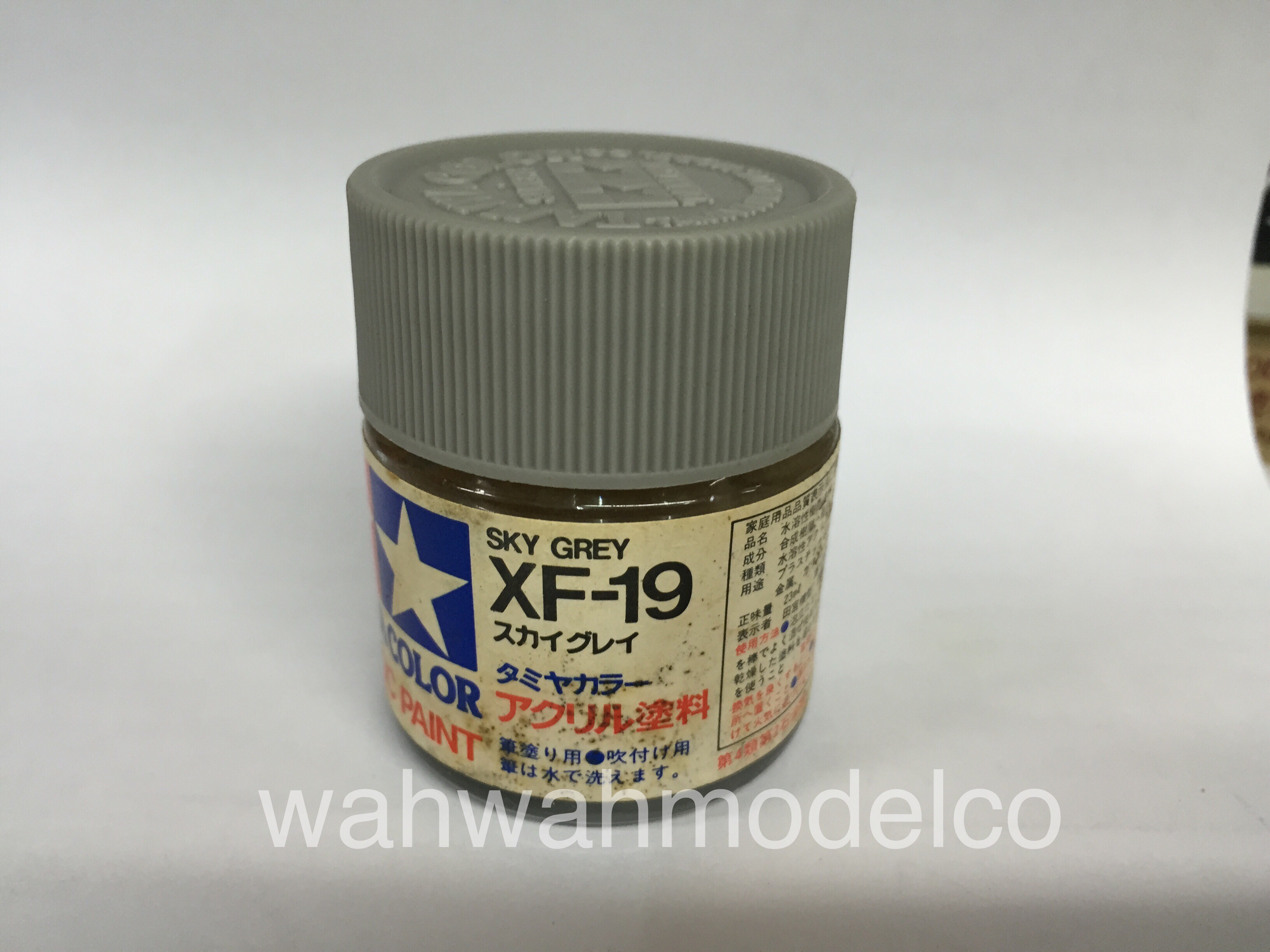 Tamiya 81319 Acrylic XF-19 Sky Gray - 23ml Bottle - WAH WAH MODEL SHOP