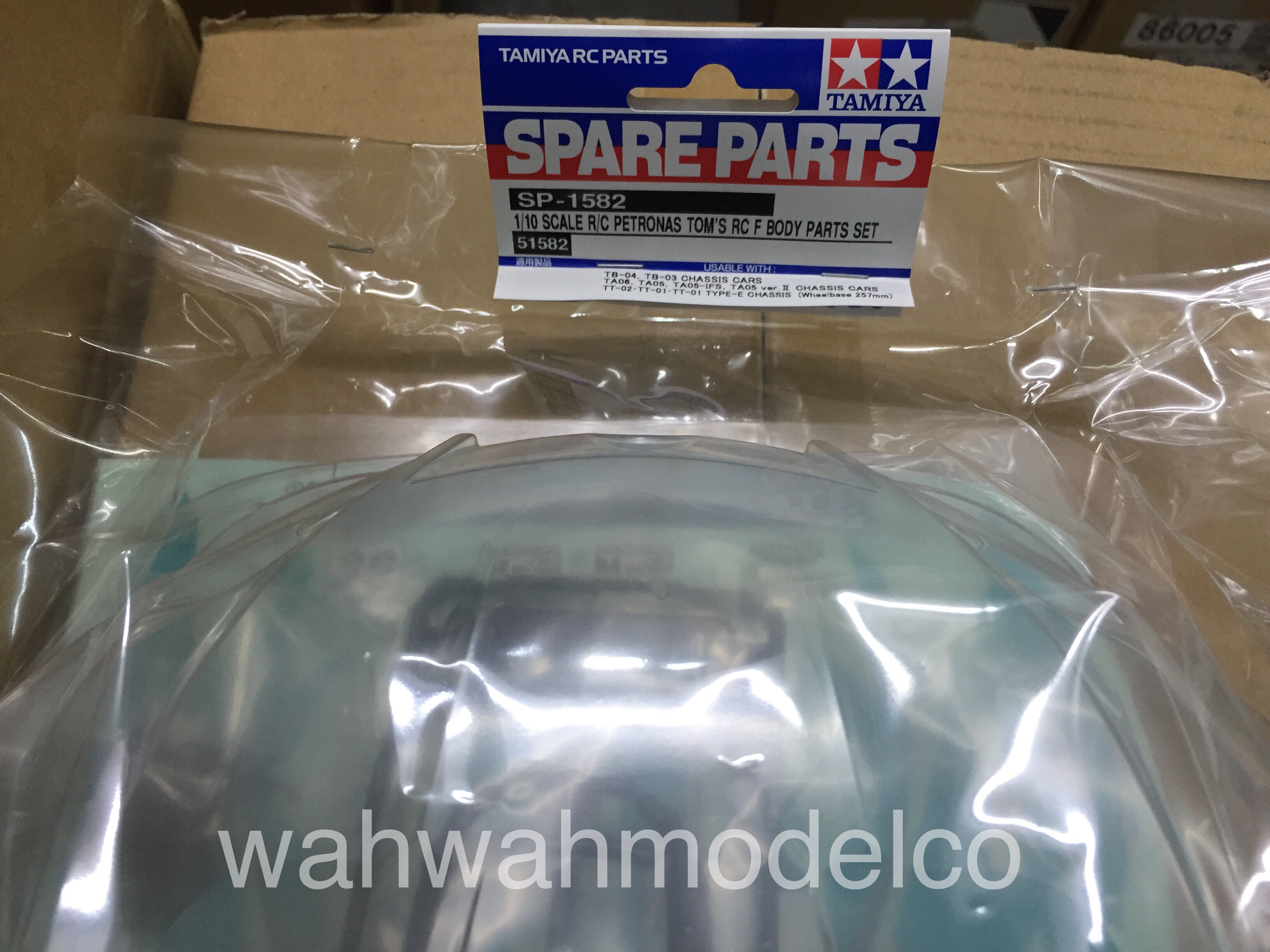 Tamiya 51582 1/10 RC Body Set Petronas TOM's - 1/10