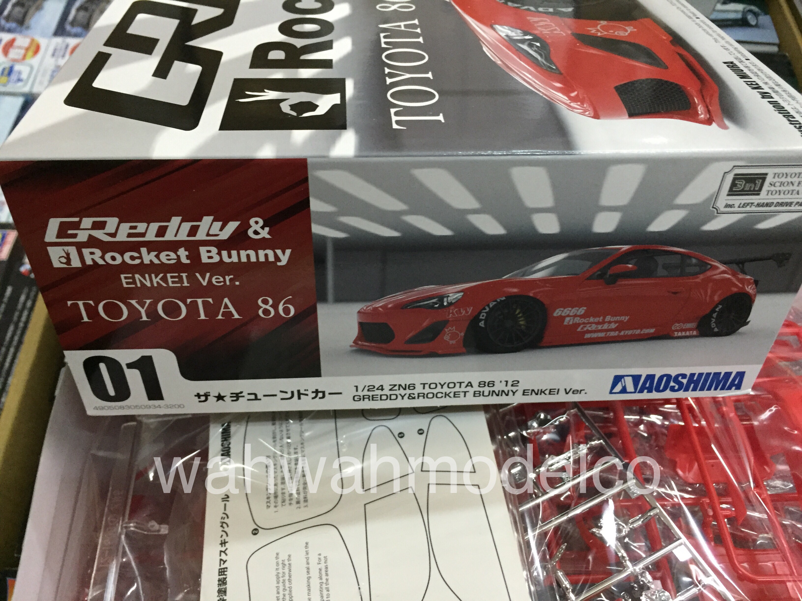 Aoshima 50934 ZN6 TOYOTA 86 Greddy & Rocket Bunny Enkei Ver. 1/24 scale kit