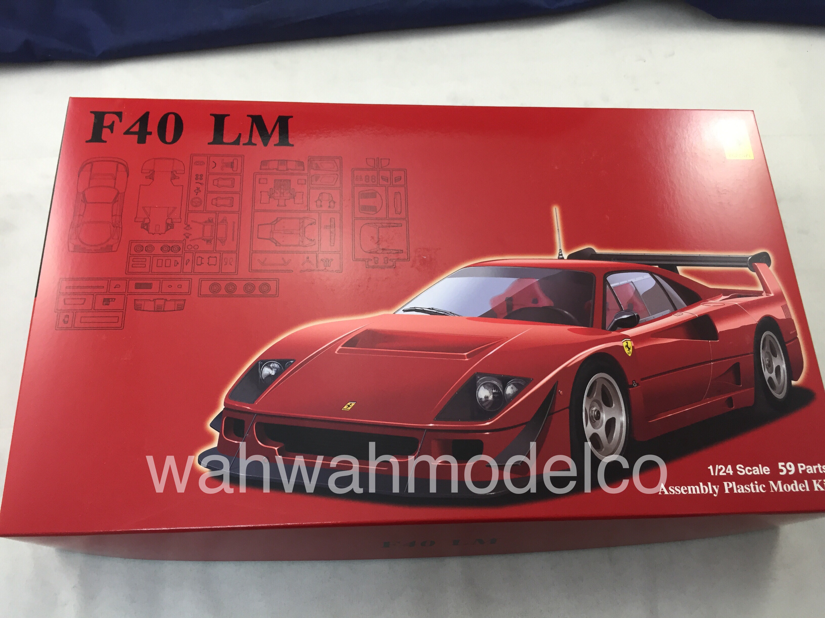 Fujimi 126456 RS-114 Ferrari F40 LM 1/24 Scale Kit