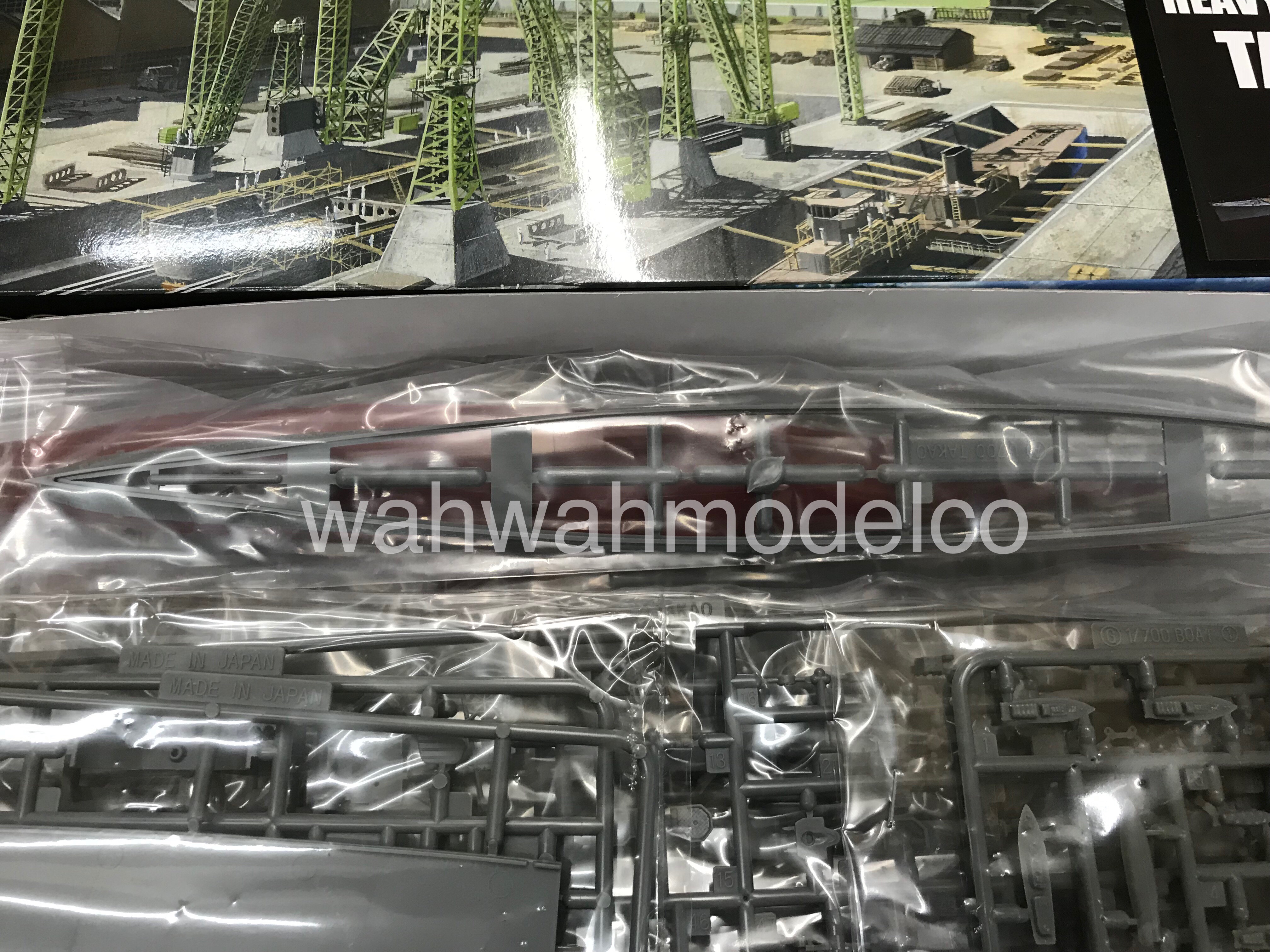 Fujimi 432045 1/700 IJN Heavy Cruiser Takao Full Hull Model (w/Dock ...