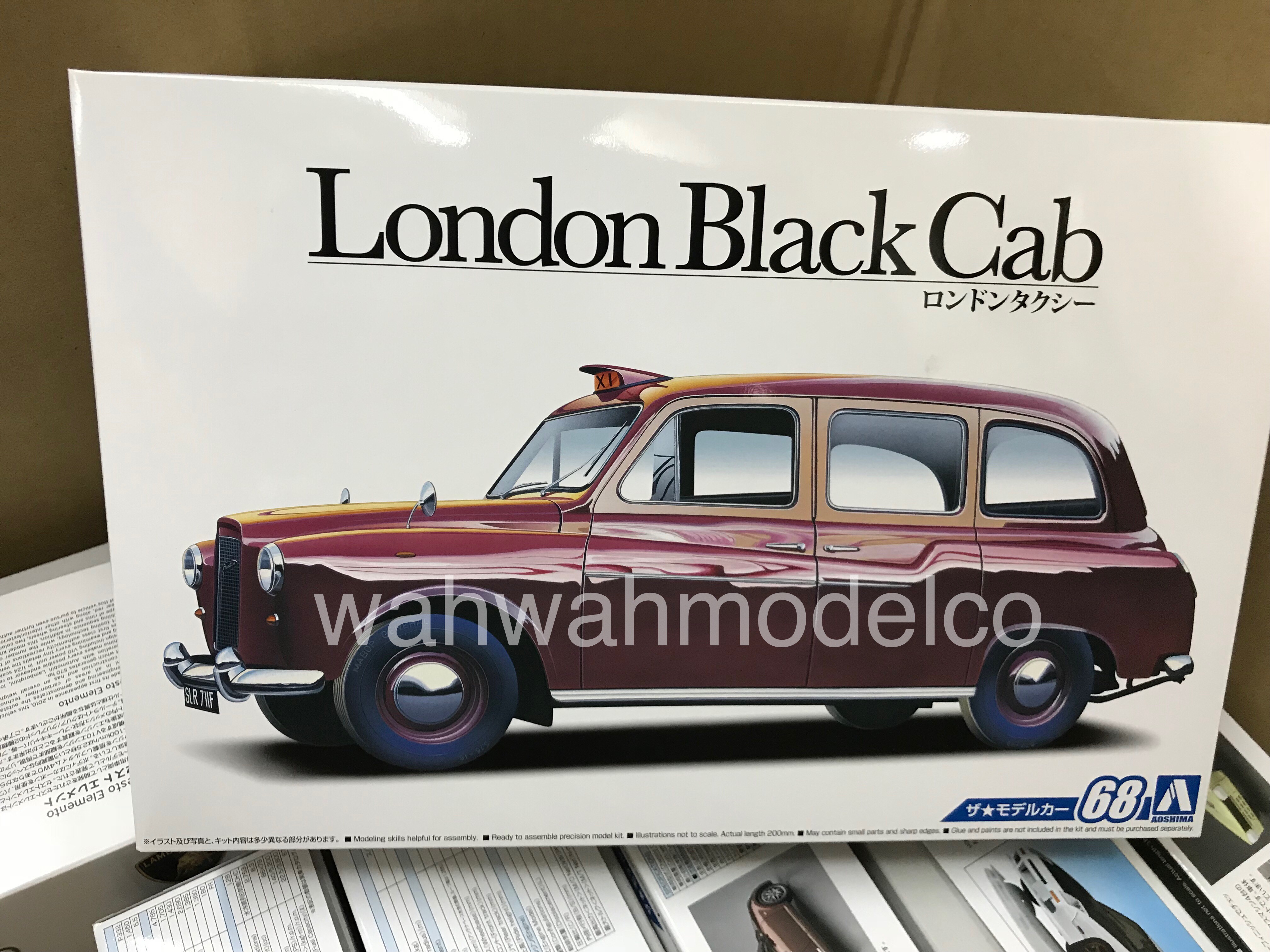 Aoshima 54871 The Model Car 68 FX-4 London Black Cab 1968