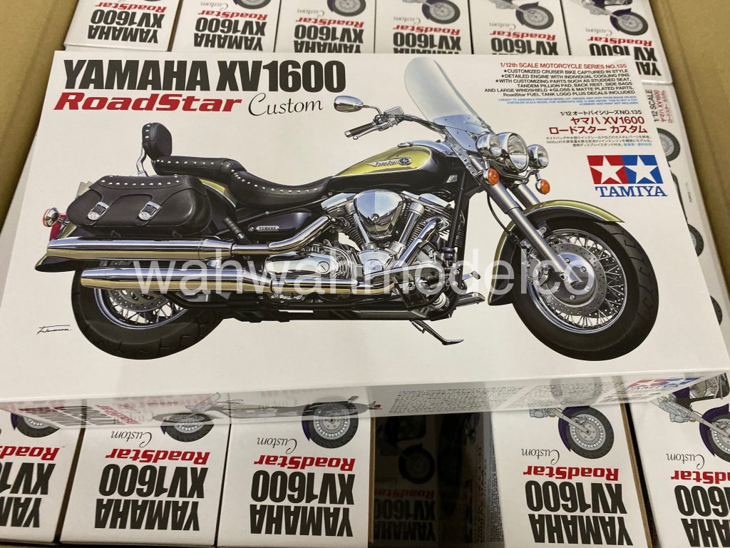 Tamiya 14135 1/12 Scale Motorcycle Model Kit Yamaha XV1600 A Road Star ...