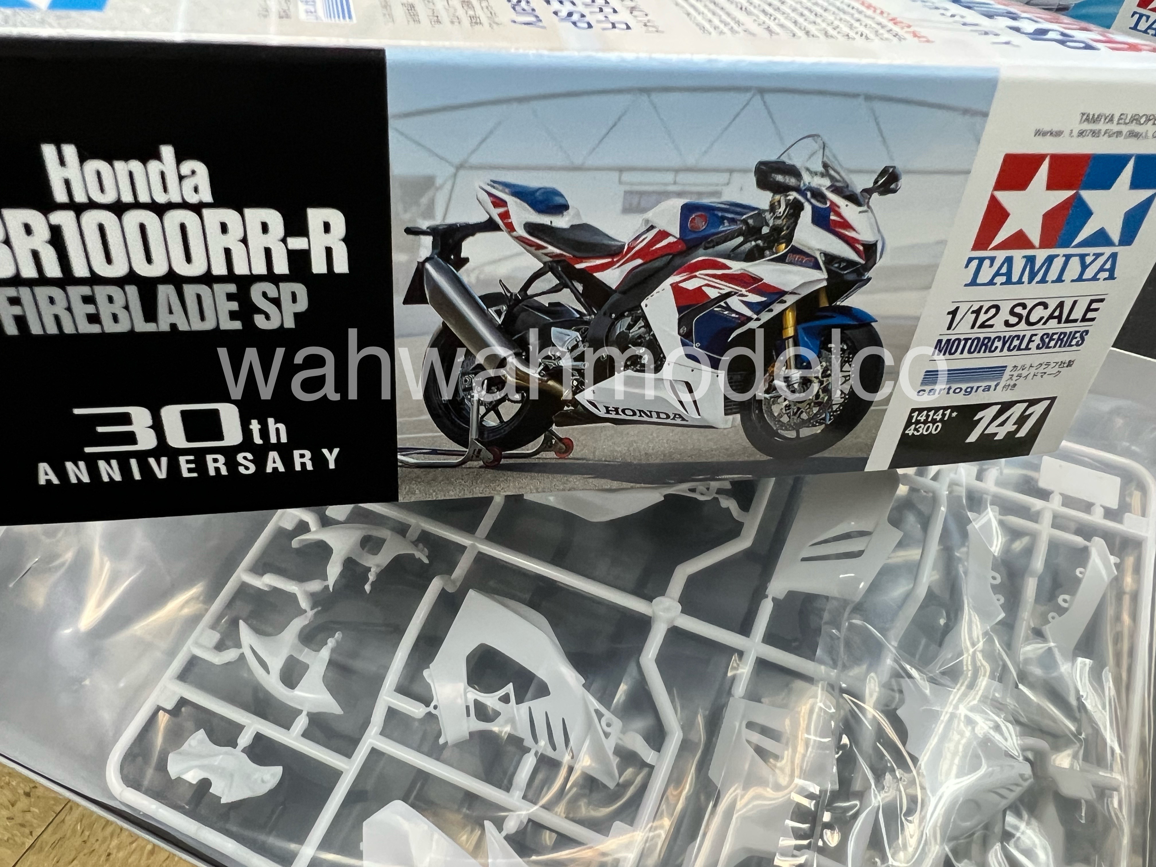 Tamiya 14141 1/12 Model Kit Honda CBR1000RR-R Fireblade SP 30th Anniversary